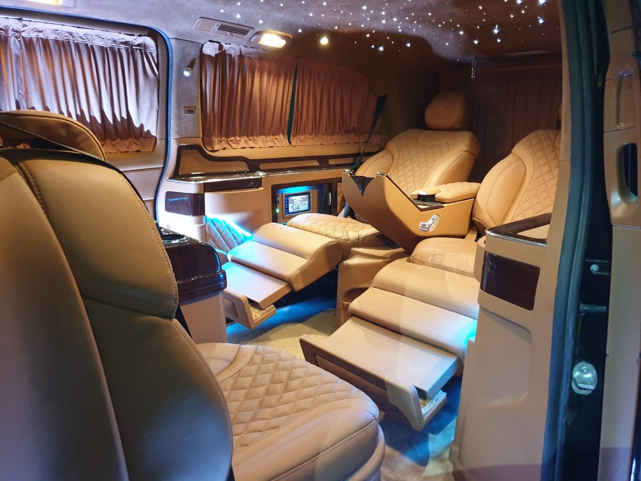Mercedes Viano VIP Van - Scuderia Motor Design