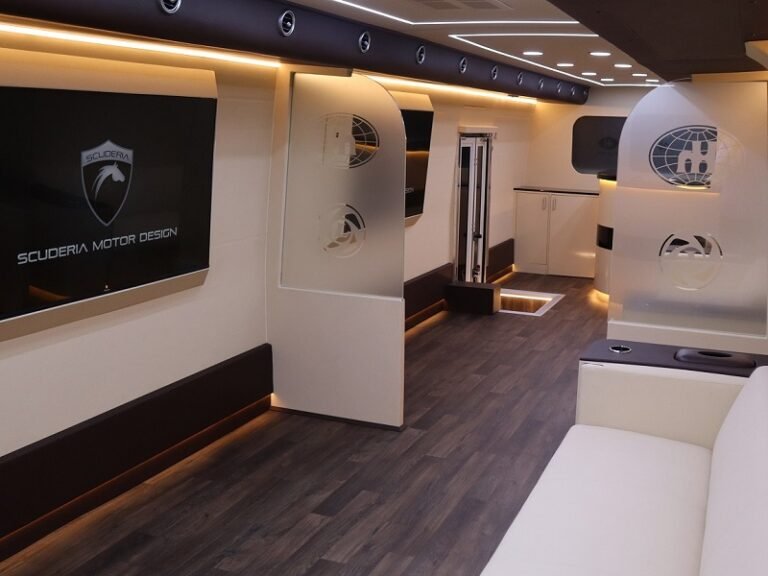 Mercedes Bus Mobile Office - Scuderia Motor Design