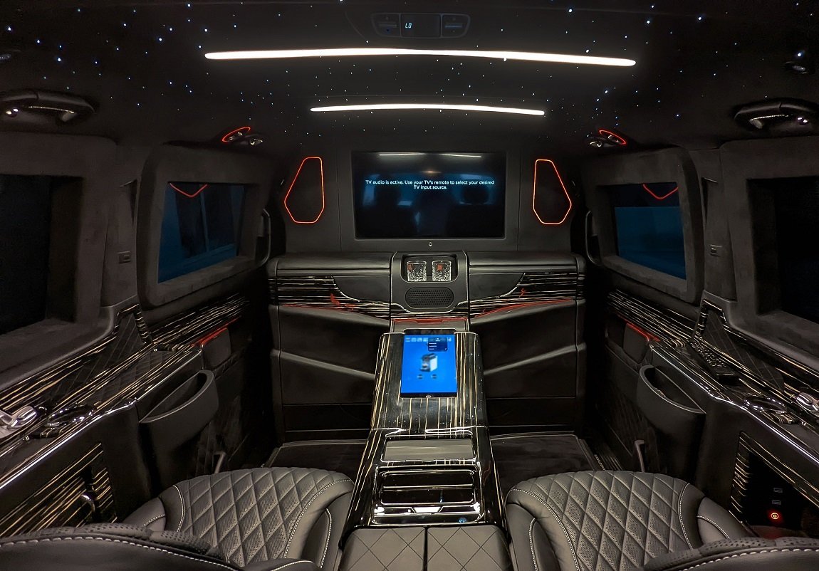 V Class Luxury Van Black Edition - Scuderia Motor Design