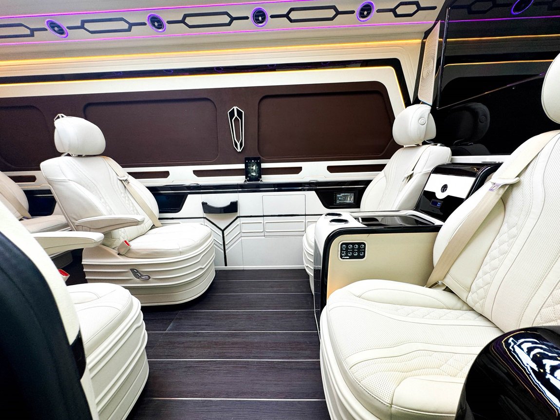 Mercedes Sprinter Luxury Van 414_SL - Scuderia Motor Design