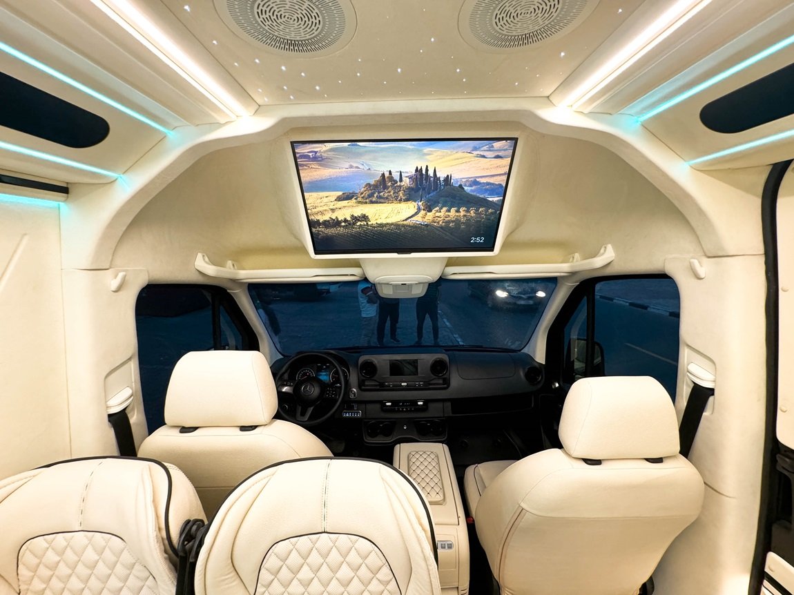 Sprinter Van Business Edition SB12: Upgrade Your Workspace