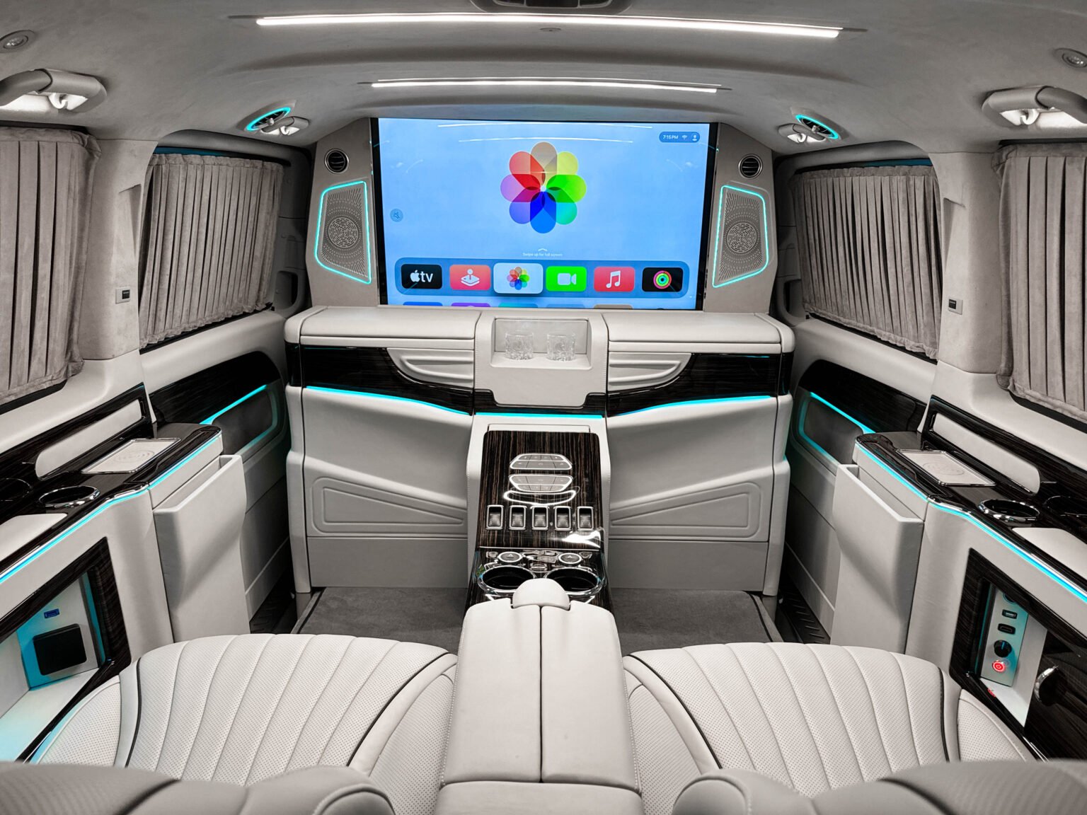 Mercedes Benz Luxury Van - Scuderia Motor Design