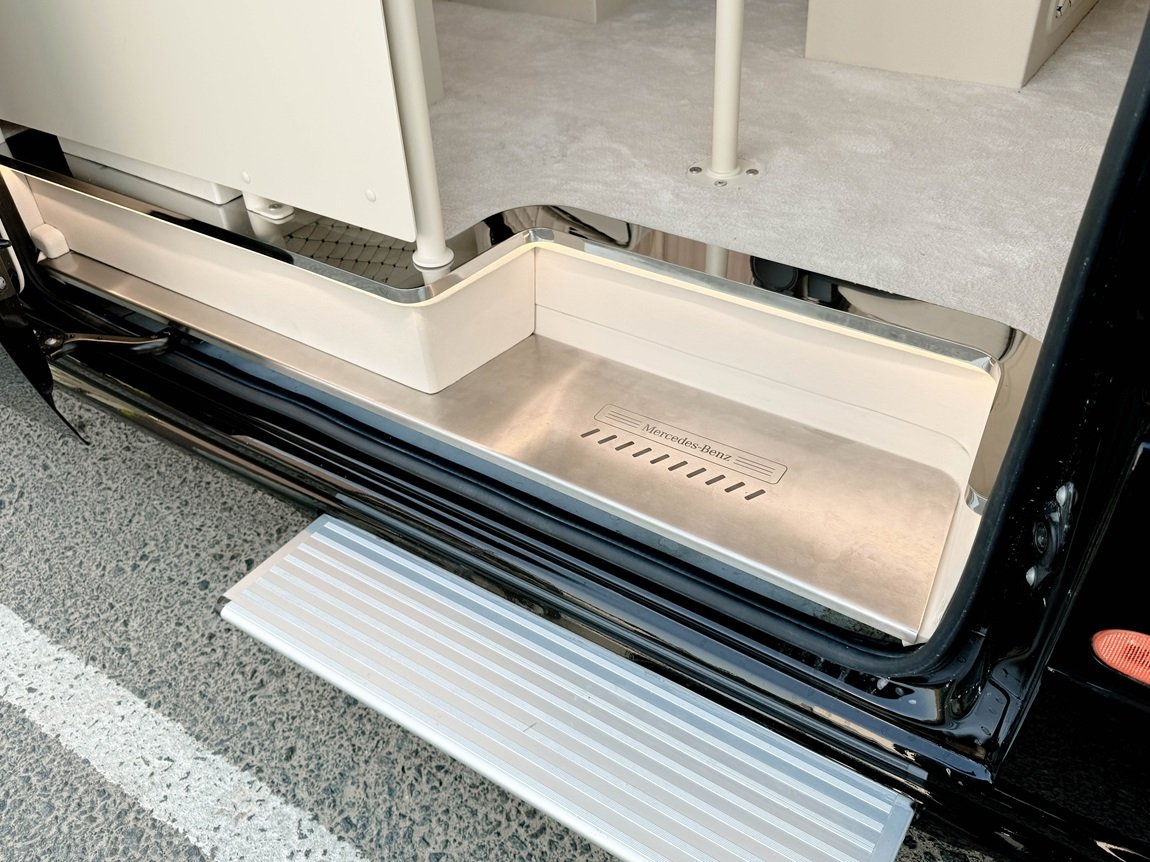 Mercedes Sprinter VIP Edition - Scuderia Motor Design
