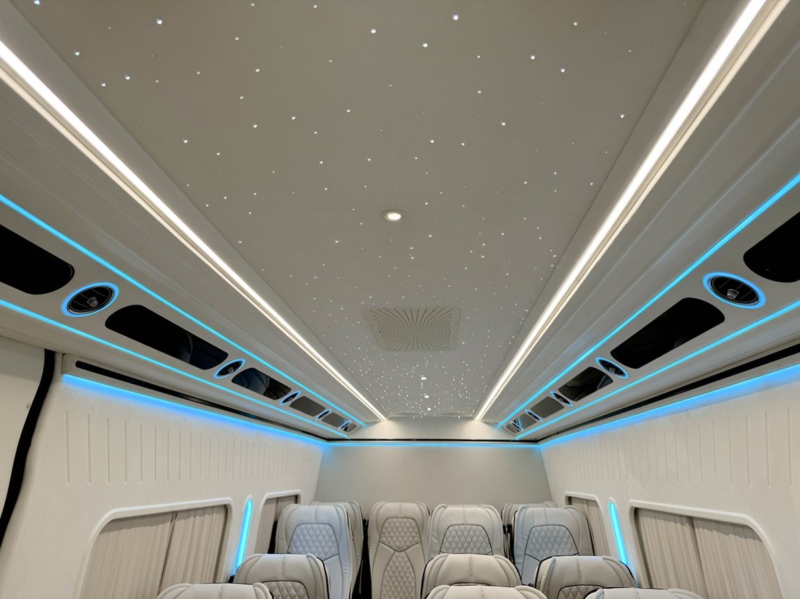 Mercedes Sprinter VIP Edition - Scuderia Motor Design