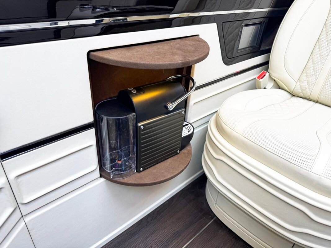 Mercedes Sprinter Business Van 413_SI - Scuderia Motor Design