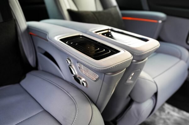 Mercedes V300 Luxury Van VE507 - Scuderia Motor Design