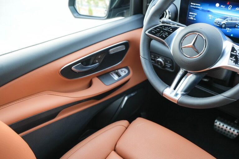 Mercedes V300 Luxury Van VE506 - Scuderia Motor Design